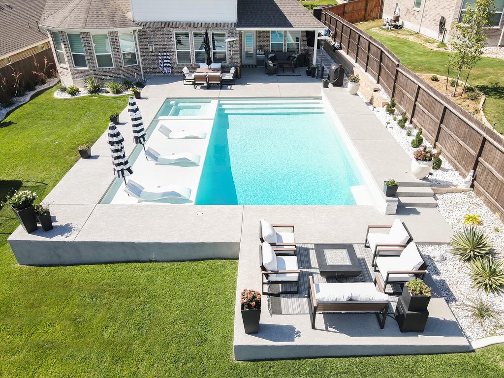 South Texas Custom Pools | Swimming Pool Contractor in San Antonio, TX